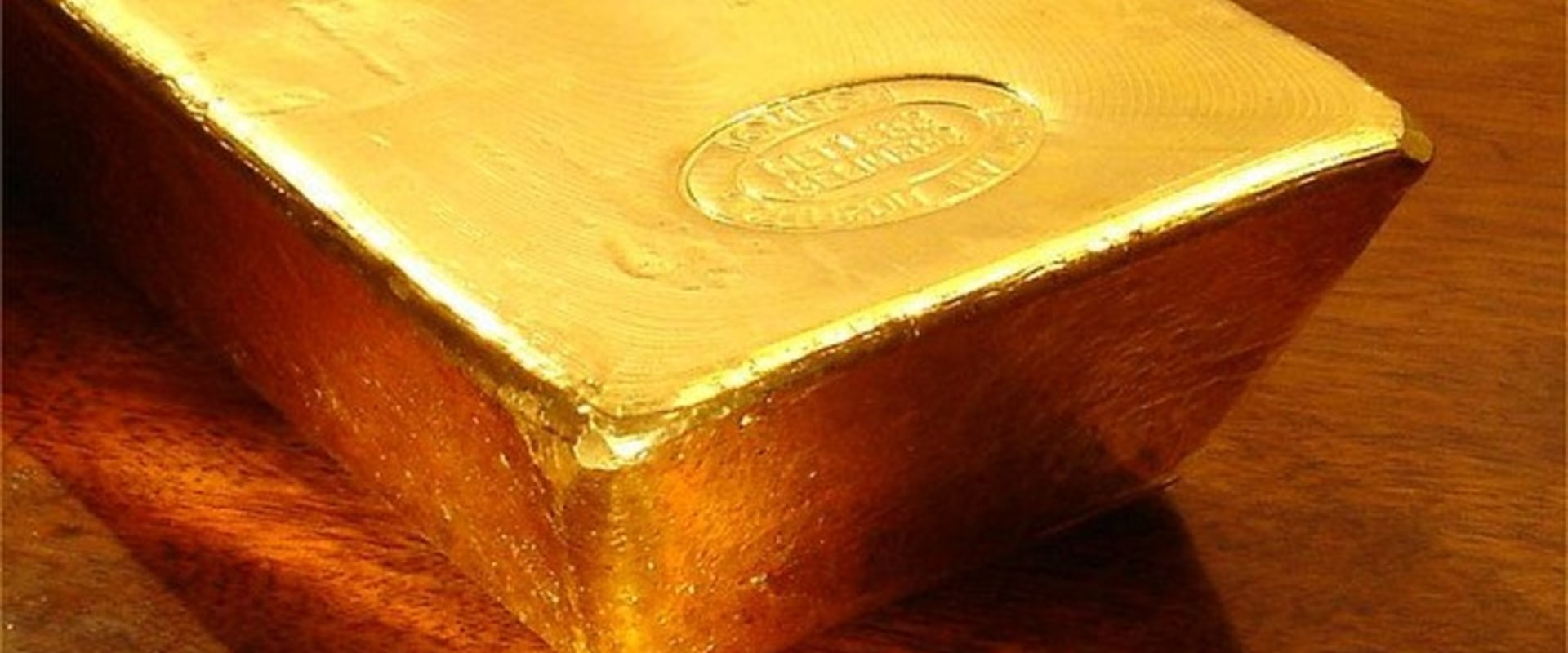 How much gold can you buy before its reported?